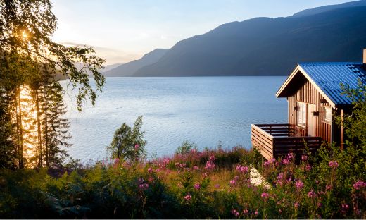550+ Lake House Names to Transform Your Retreat